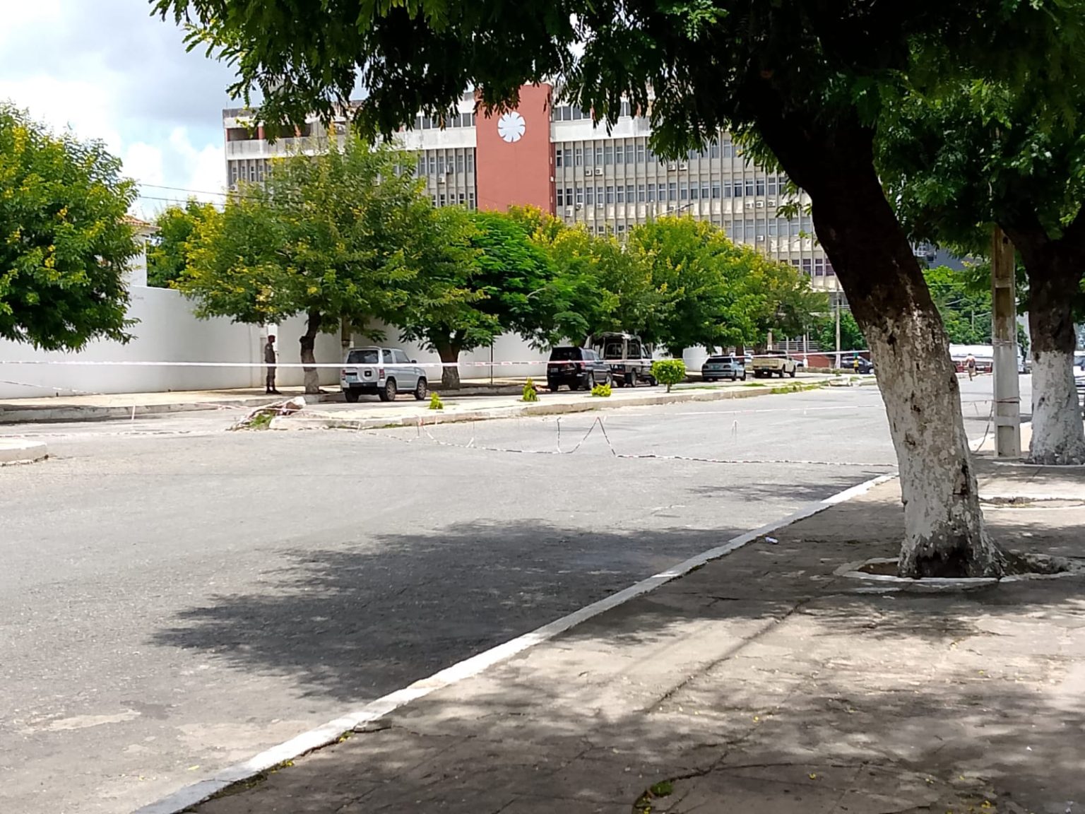 Governador de Nampula ordena retirada urgente de obstáculos ao redor da ...